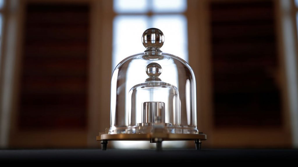 La definición del kilogramo cambia para siempre – Mystery Science